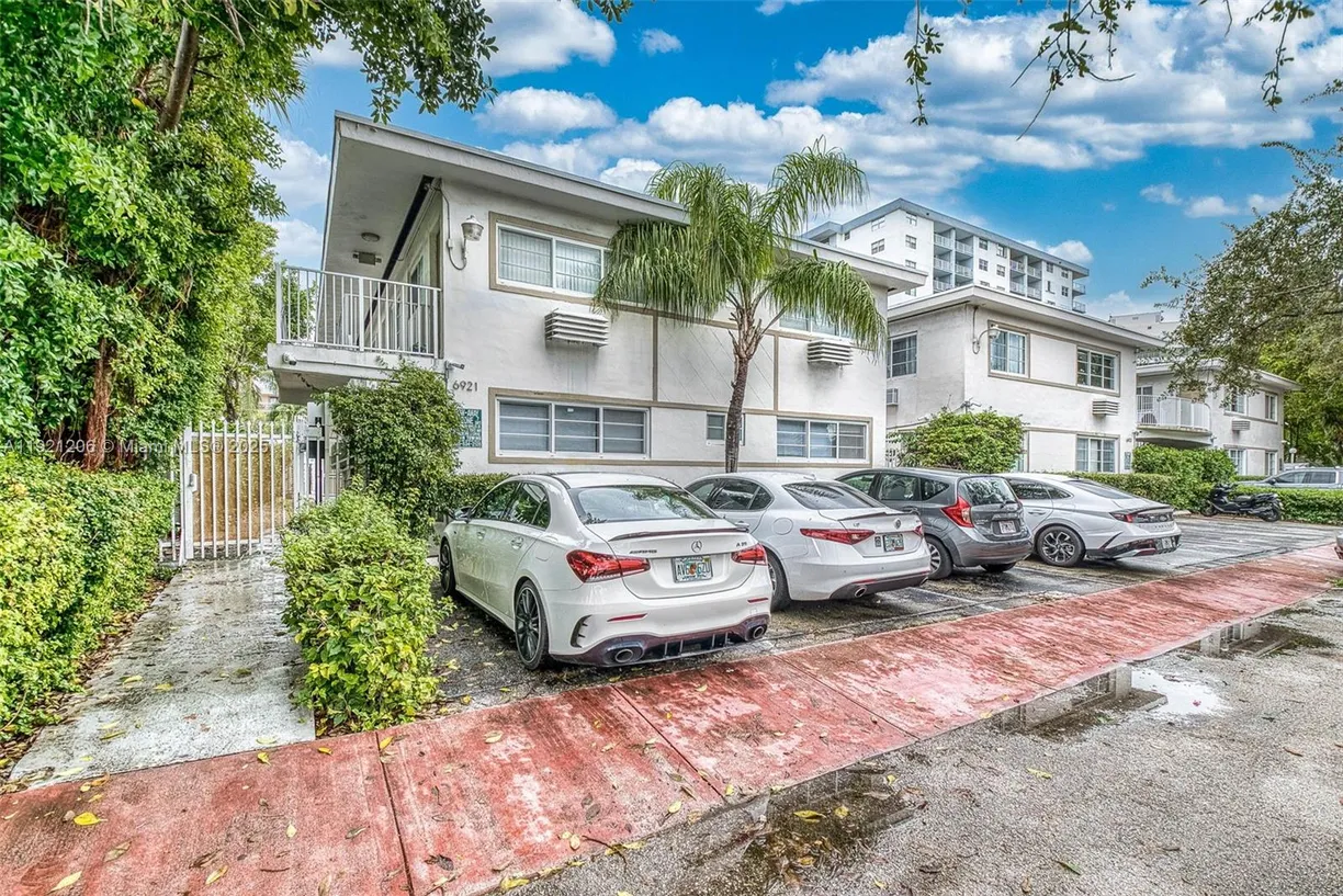 6921 Rue Vendome #1, Miami Beach, FL 33141 Property for rent