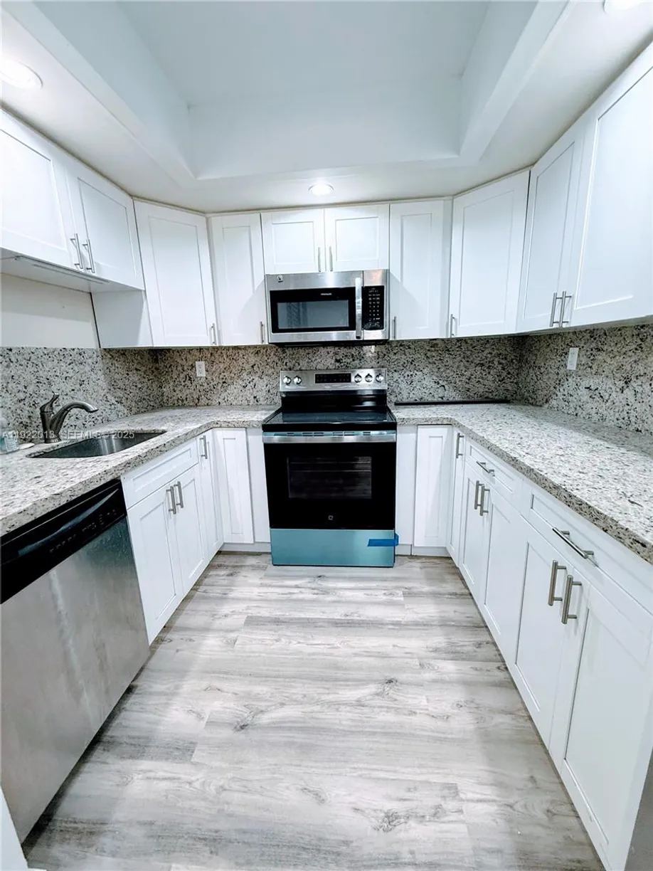 8830 SW 123rd Ct #I201, Miami, FL 33186 Property for rent