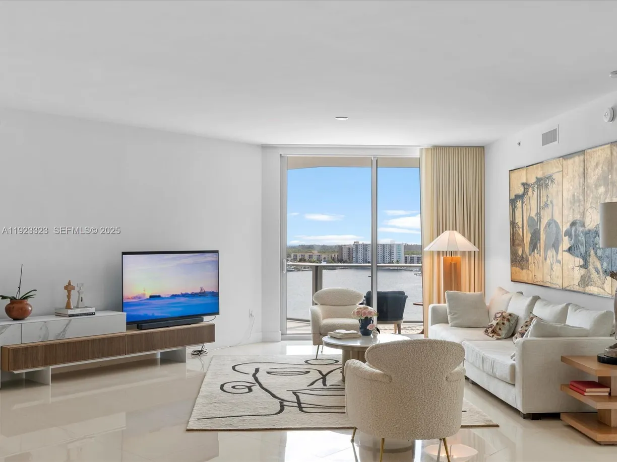 17111 Biscayne Blvd #1104, North Miami Beach, FL 33160 Property for sale