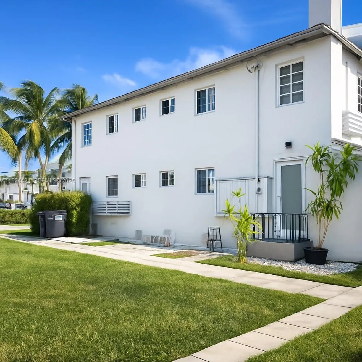 7124 Bay Dr, Miami Beach, FL 33141 Property for sale