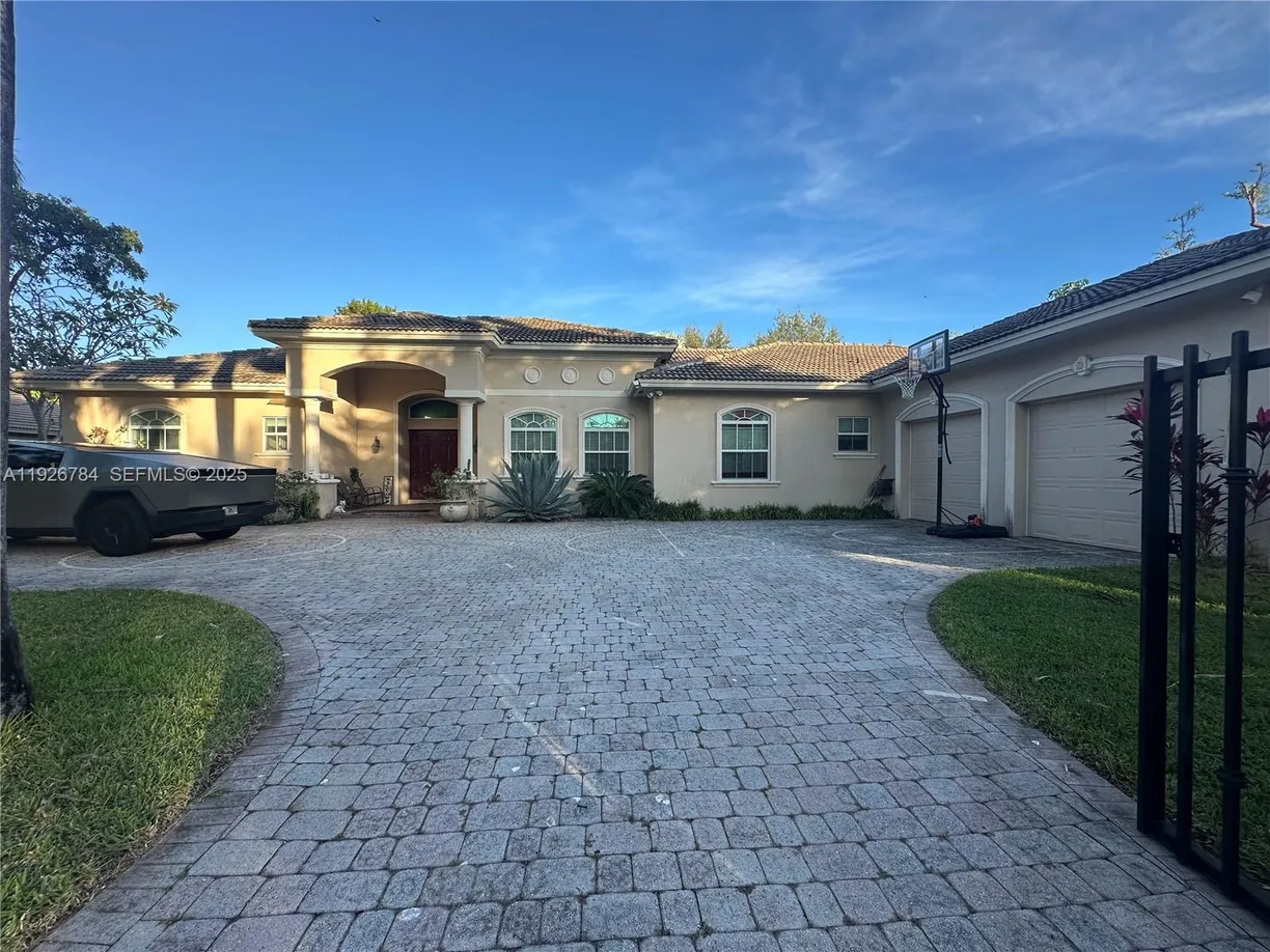 15335 SW 80th Ave, Palmetto Bay, FL 33157 Property for rent