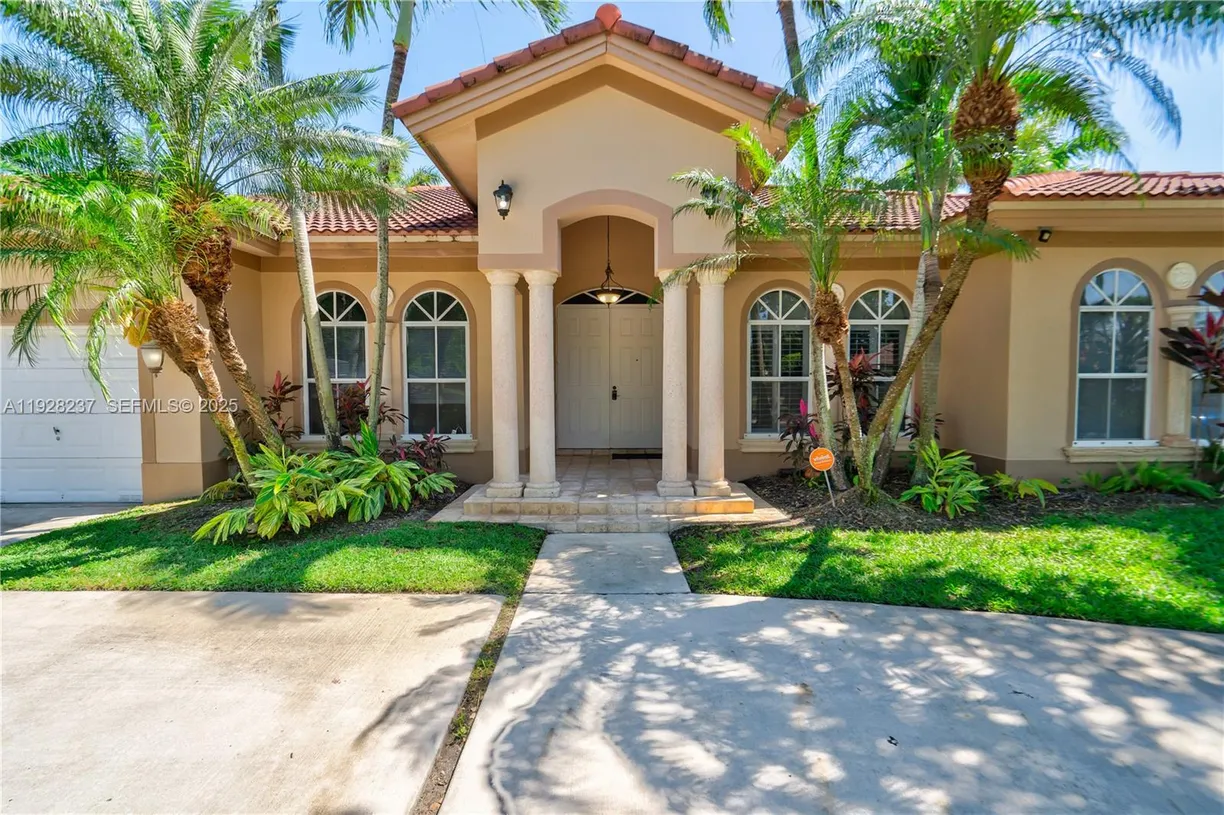 8366 SW 193rd St, Cutler Bay, FL 33157 Property for rent