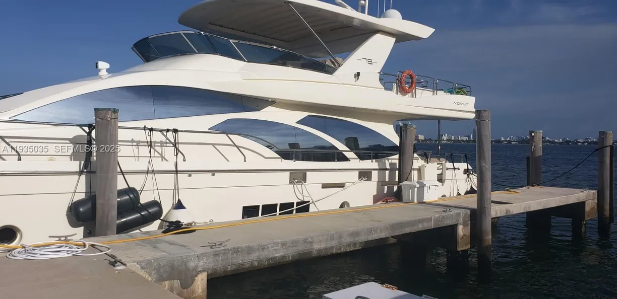 7601 E TREASURE DR / DOCK D5, North Bay Village, FL 33141 Property for sale