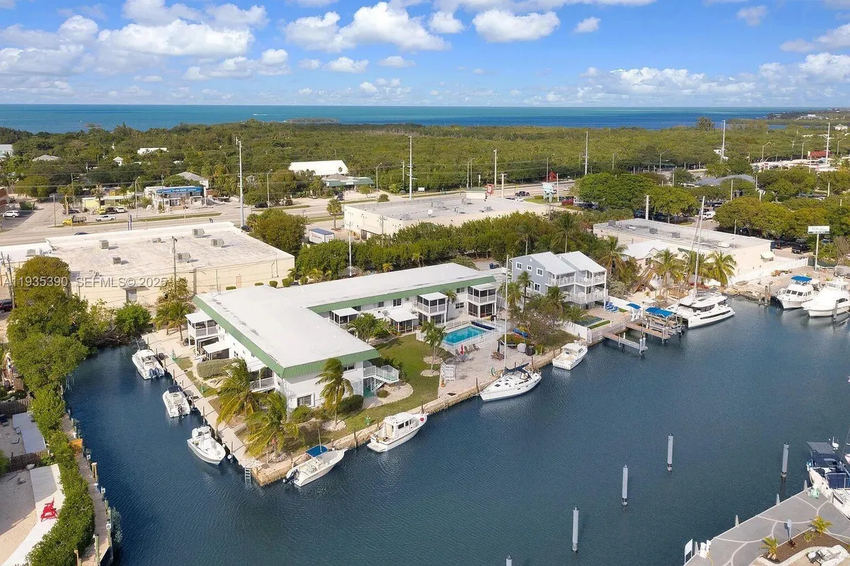 5301 Ocean Ter #1, Marathon, FL 33050 Property for sale