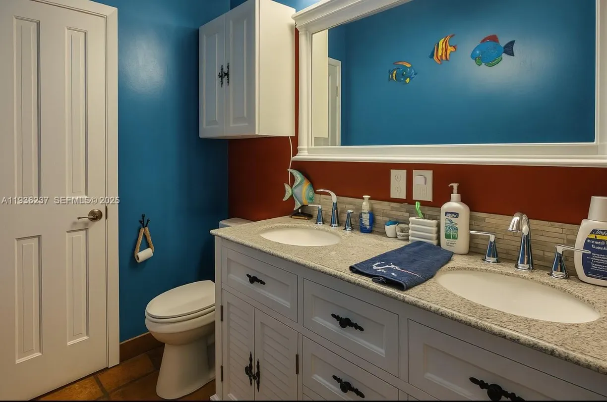 715 E Caribbean Dr E, Lower Keys, FL 33042 Property for sale