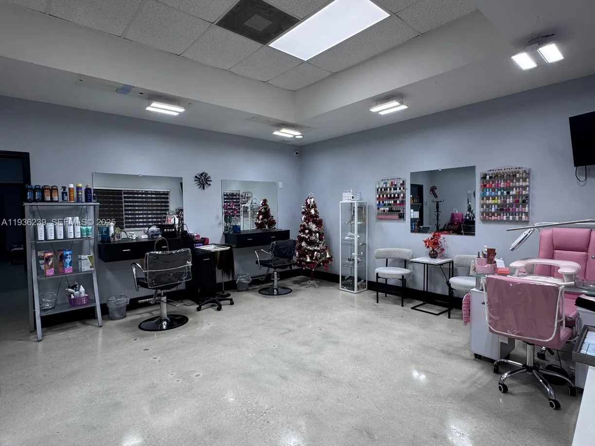 Full-Service Beauty Salon For Sale In Doral, Doral, FL 33172 Property ...