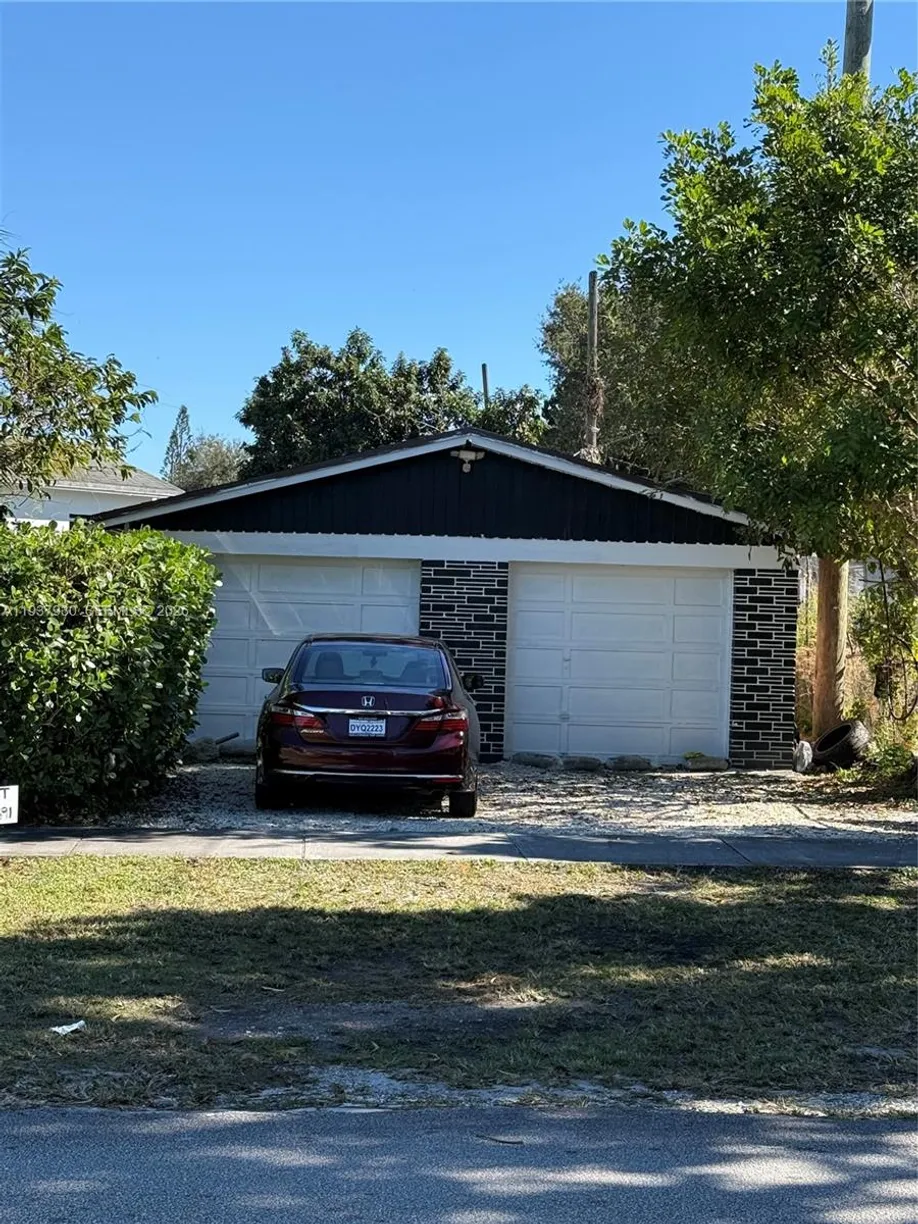 6390 Rodman St, Hollywood, FL 33023 Property for rent