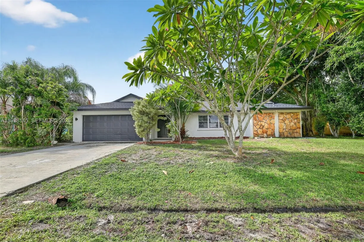 770 SE Hollahan Ave, Port St Lucie, FL 34983 Property for sale