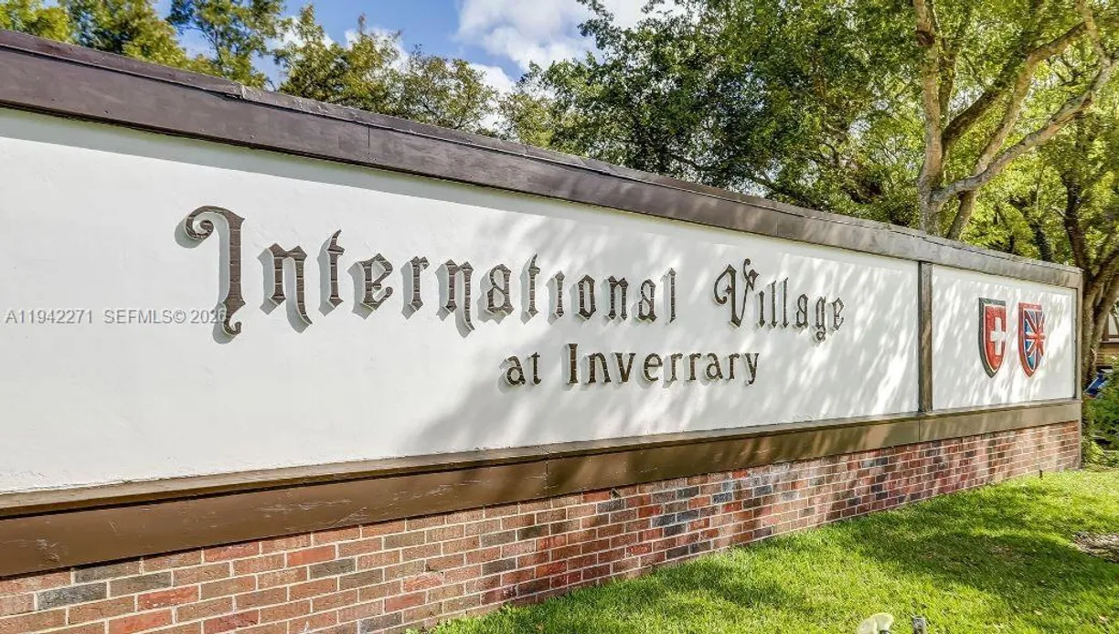 3670 Inverrary Dr #2C, Lauderhill, FL 33319 Property for rent