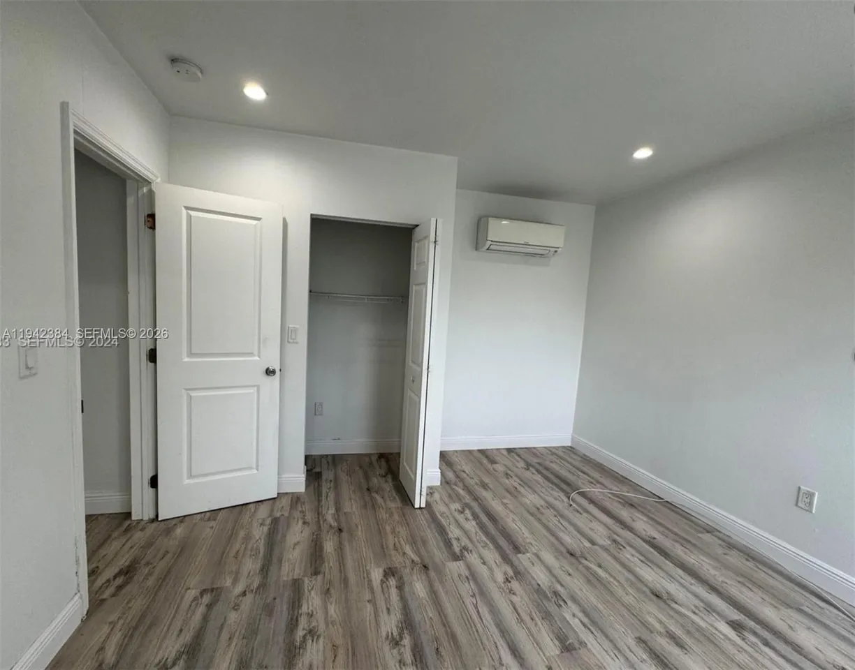 1248 Marseille Dr #4, Miami Beach, FL 33141 Property for rent