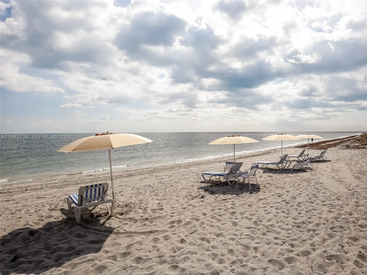 1121 Crandon Blvd #E503, Key Biscayne, FL 33149 Property for rent