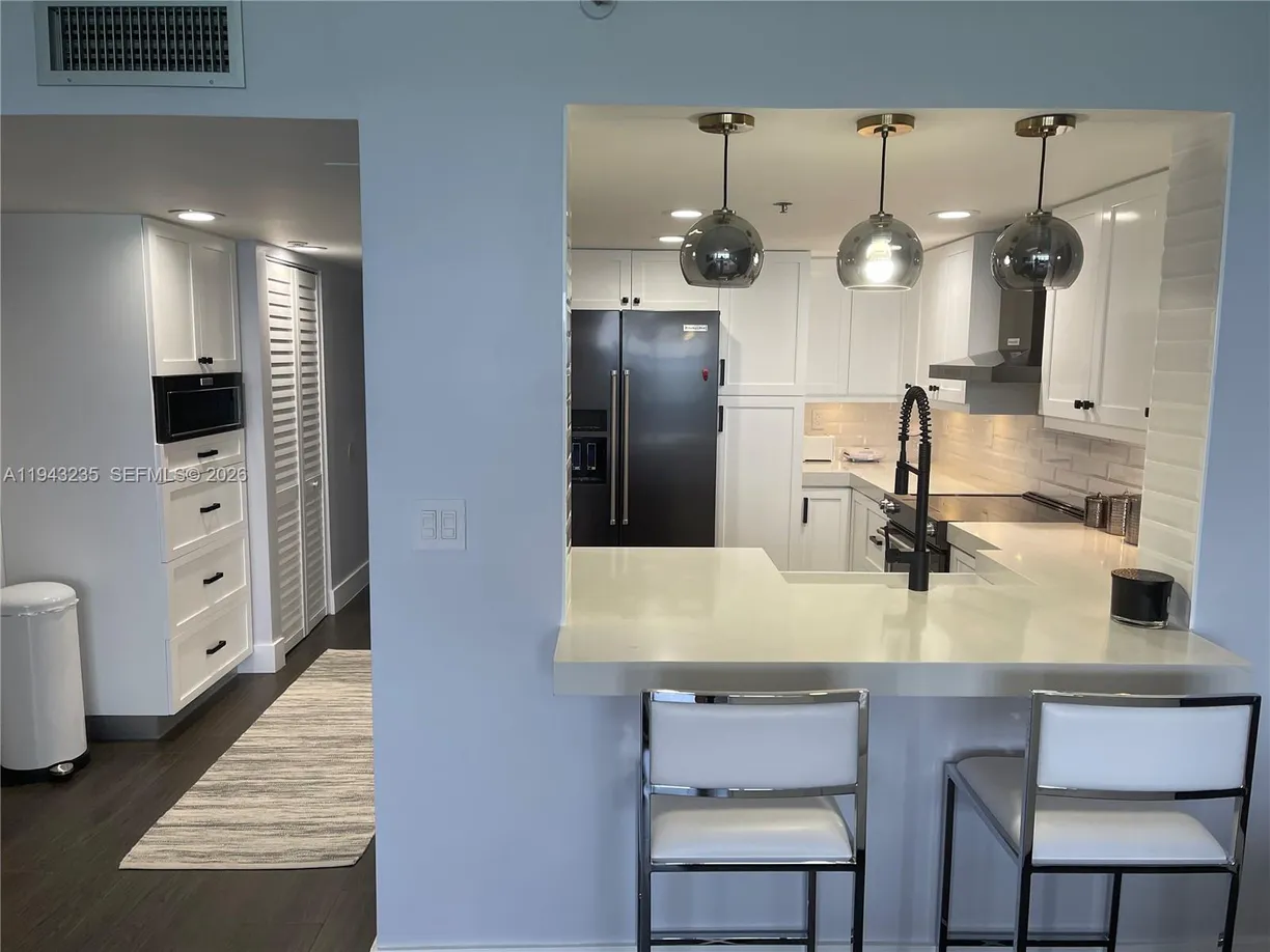 2555 Collins Ave #1409, Miami Beach, FL 33140 Property for sale