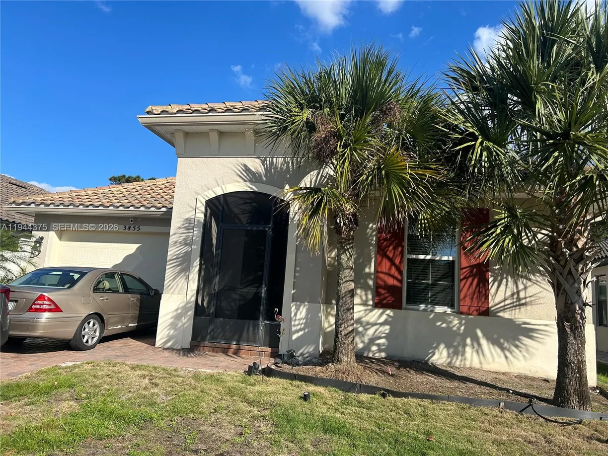 3855 Carrick Bend Dr, Kissimmee, FL 34746 Property for sale