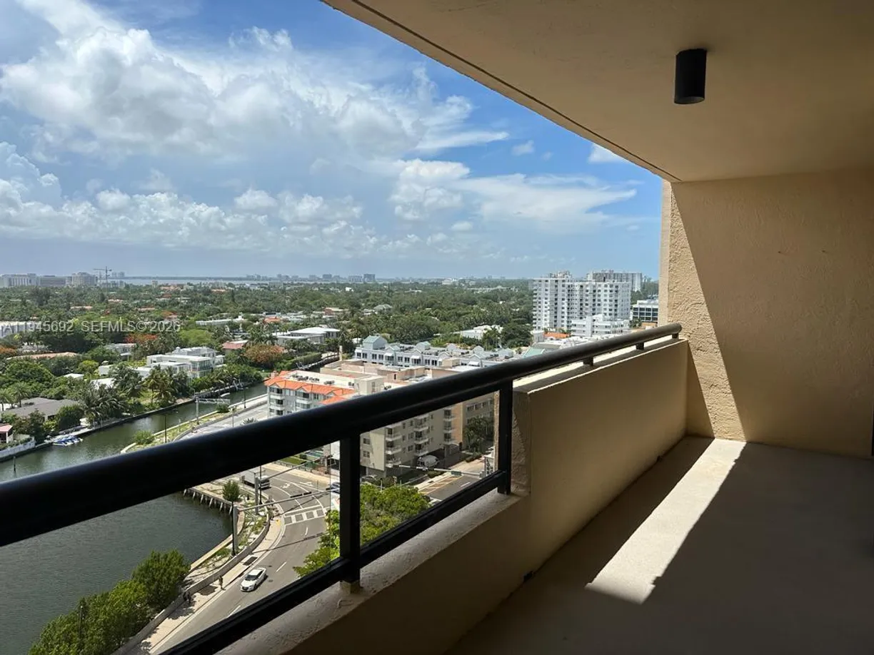 2555 Collins Ave #1710, Miami Beach, FL 33140 Property for rent