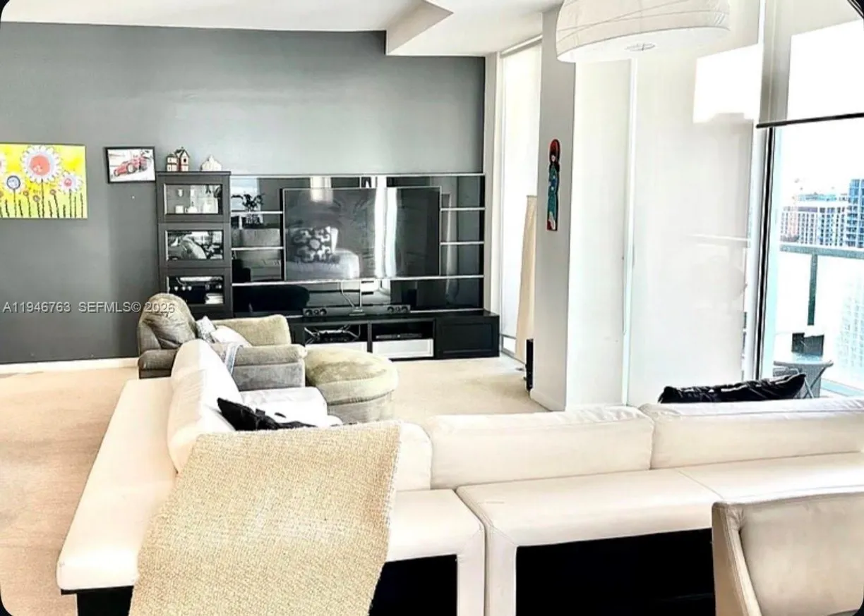 253 NE 2nd St #3903, Miami, FL 33132 Property for rent