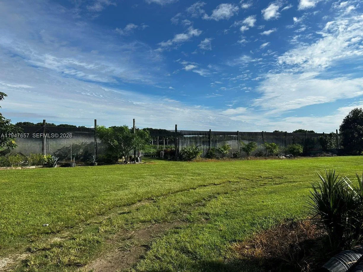 19051 SW 372 ST., Homestead, FL 33034 Property for sale