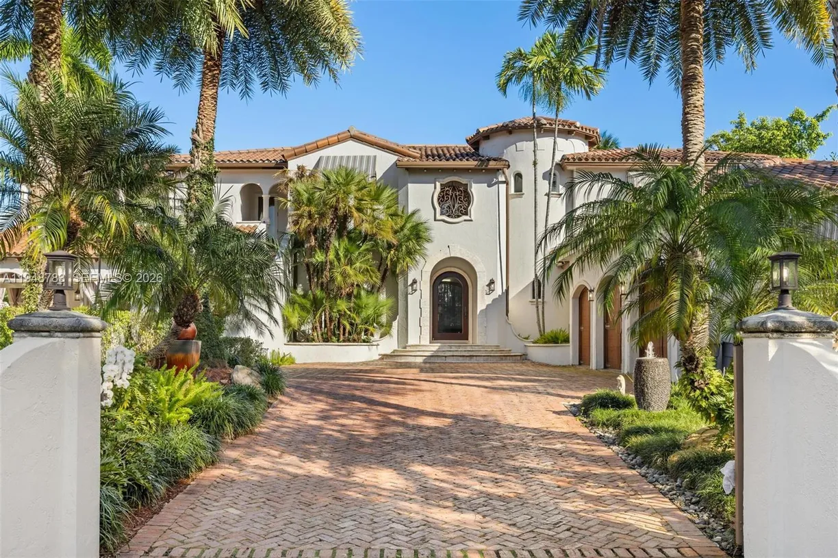 11011 Marin St, Coral Gables, FL 33156 Property for sale