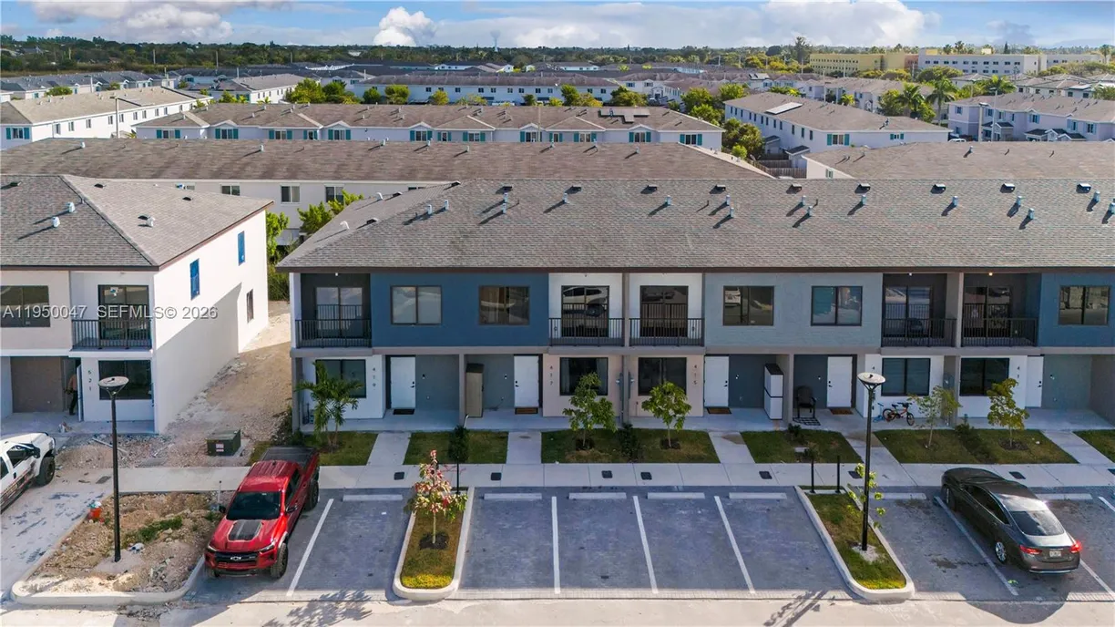 417 NW 13th CT, Homestead, FL 33034 Property for rent