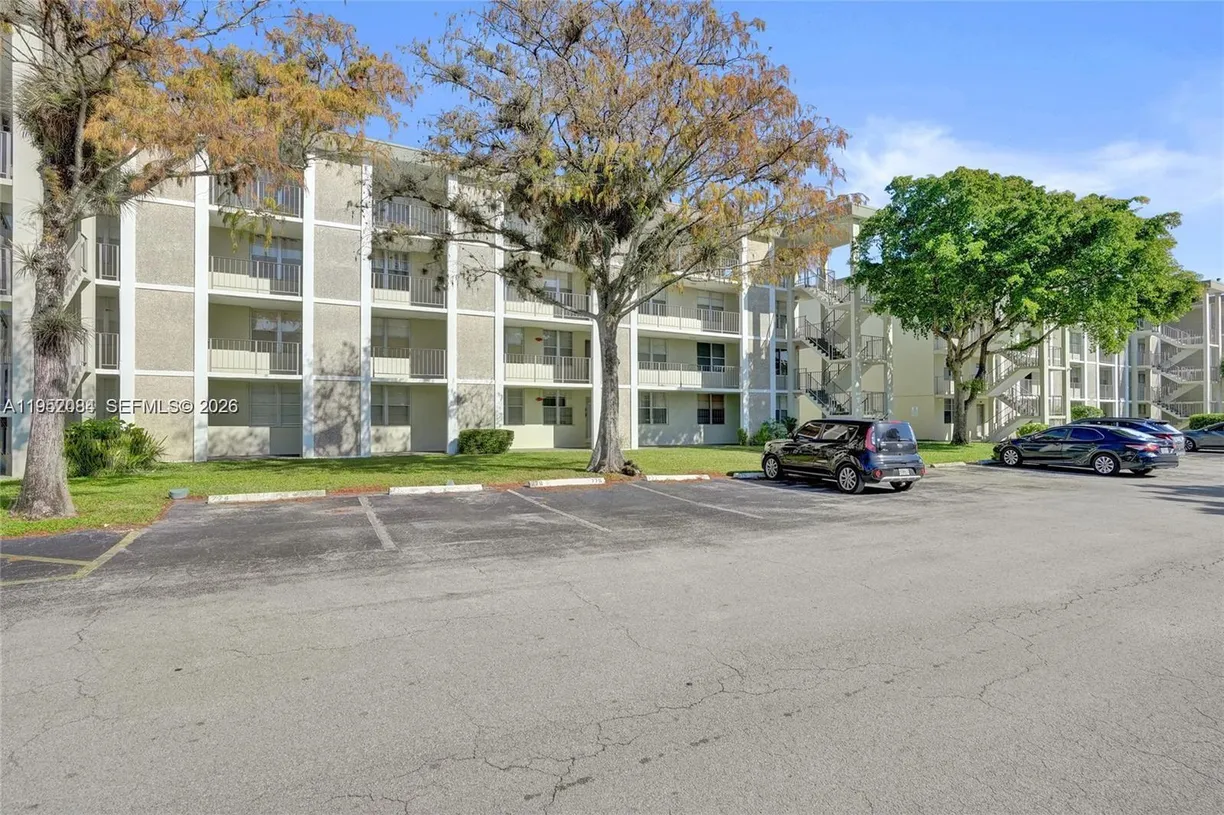 2999 NW 48th Ave #438, Lauderdale Lakes, FL 33313 Property for rent