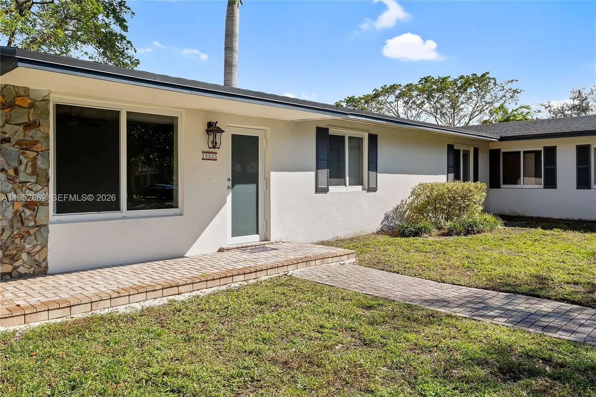 10525 SW 77 Ct #10525, Pinecrest, FL 33156 Property for rent