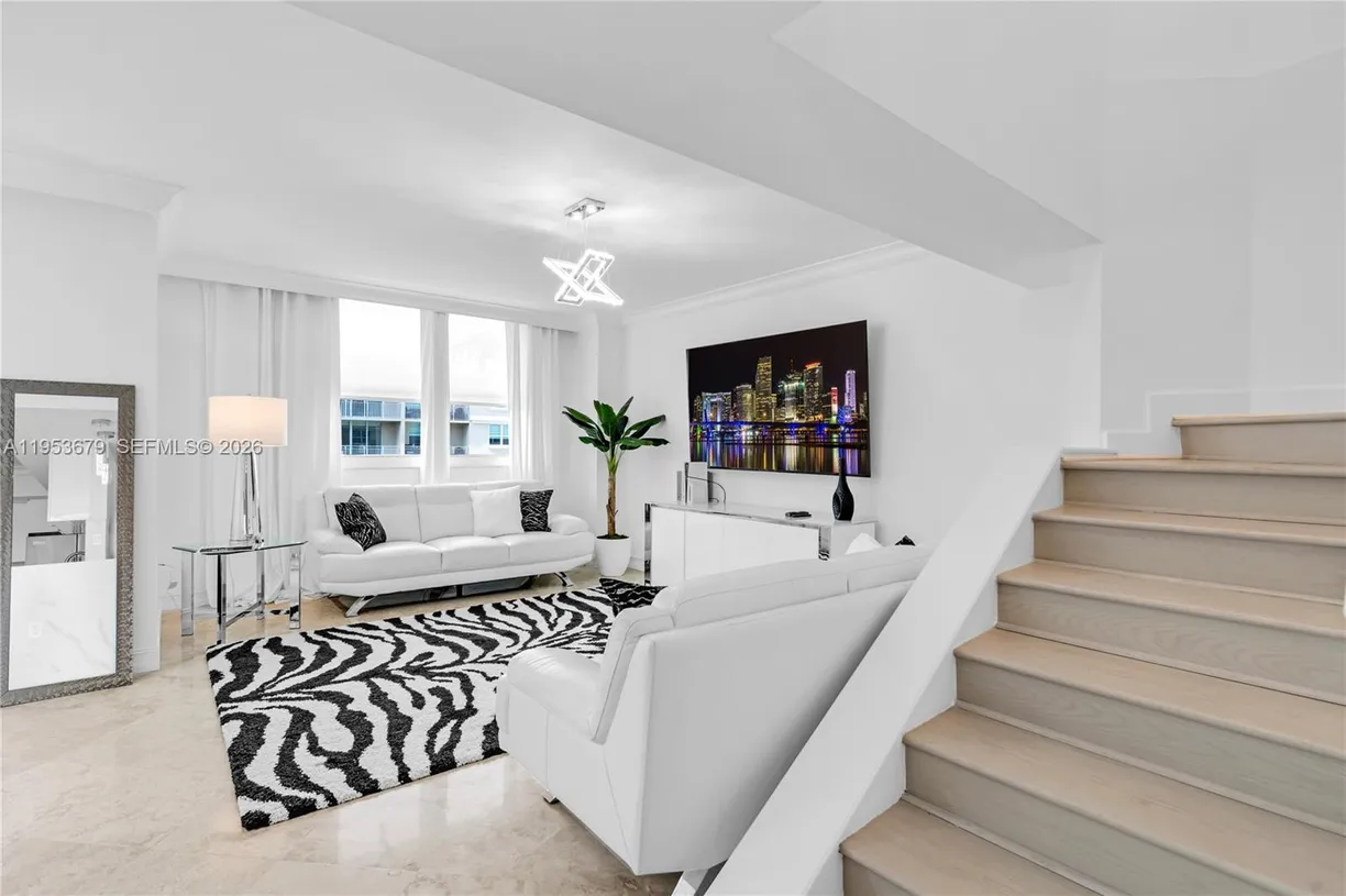 99 SE Mizner Blvd #PH16, Boca Raton, FL 33432 Property for rent