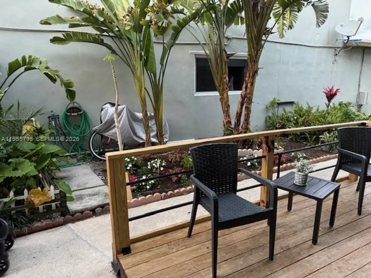 2452 Taylor St #102, Hollywood, FL 33020 Property for rent