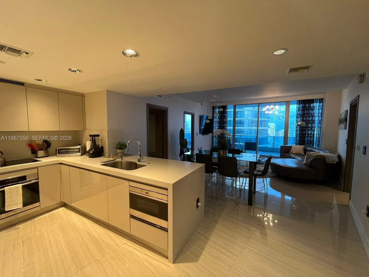 200 Biscayne Boulevard Way #4403, Miami, FL 33131 Property for rent