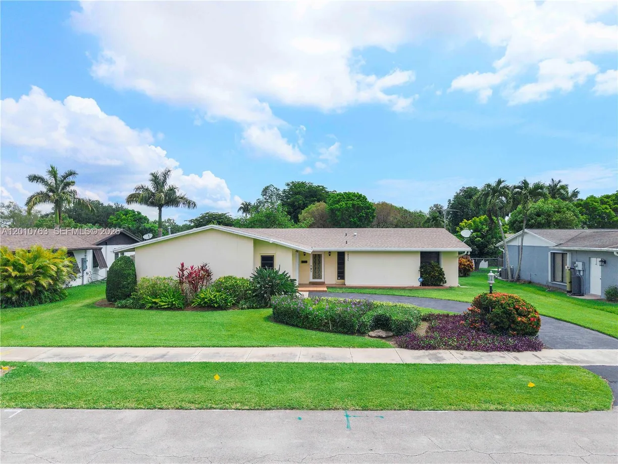 18535 SW 90th Ct, Cutler Bay, FL 33157 Property for sale