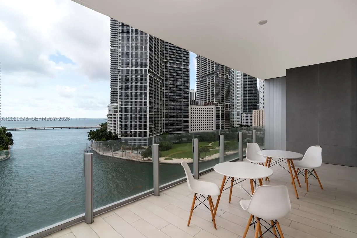 300 Biscayne Boulevard Way #802E, Miami, FL 33131 Property for sale