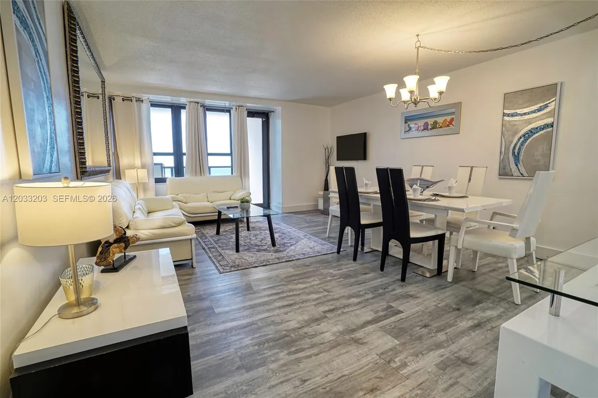 5225 Collins Ave #1204, Miami Beach, FL 33140 Property for sale