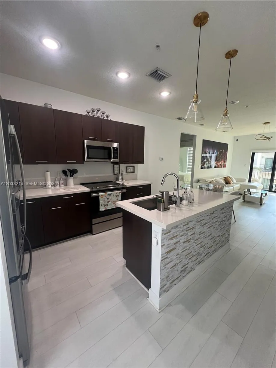 4670 NW 84th Ave #32, Doral, FL 33166 Property for sale