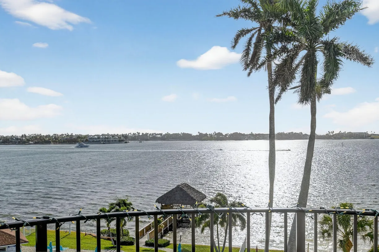 8200 Lakeshore #507, Hypoluxo, FL 33462 Property for rent