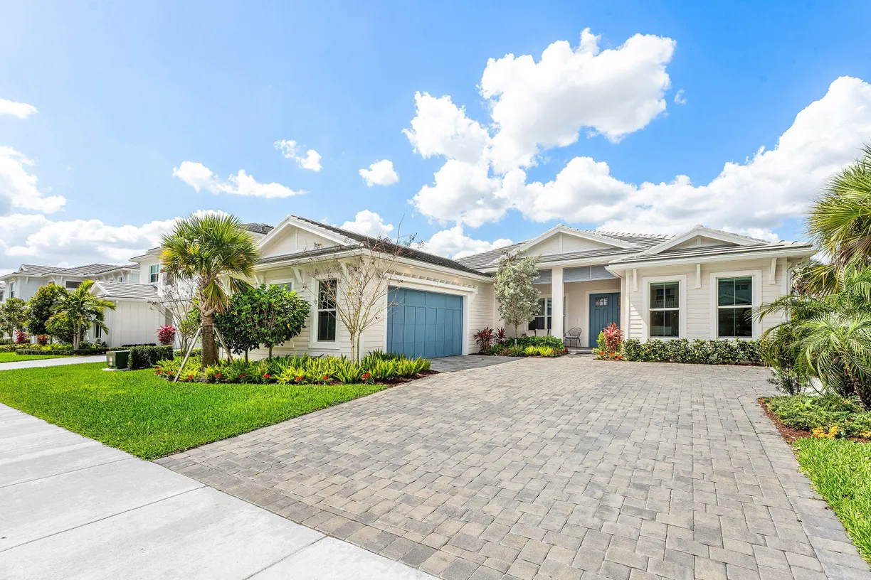 9256 Crestview, Palm Beach Gardens, FL 33412 Property for rent