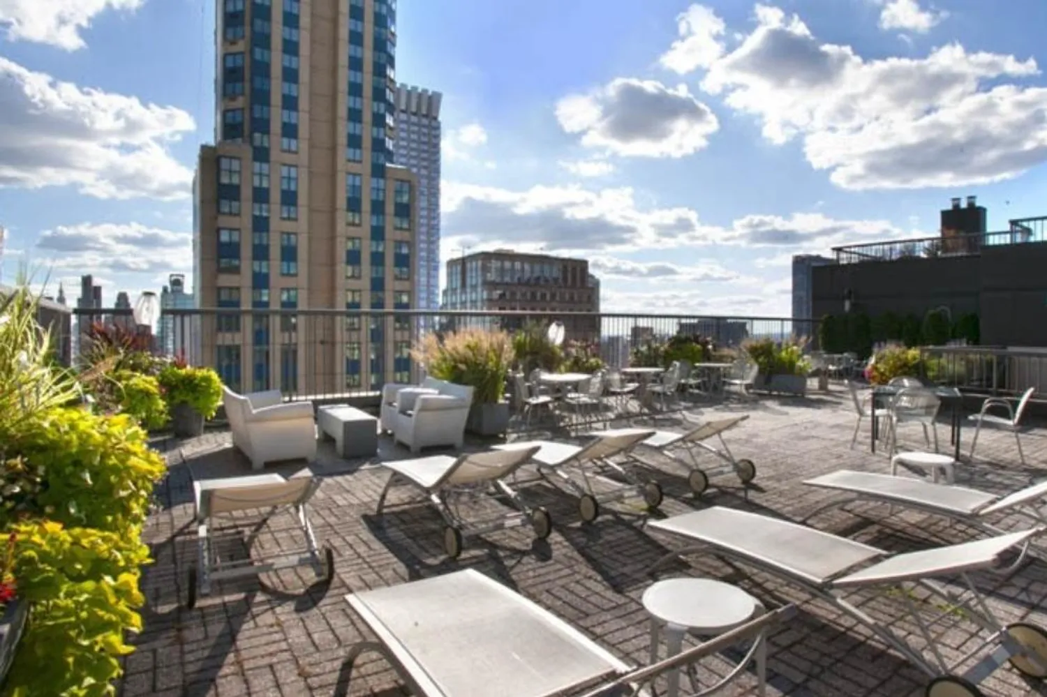 Fifth Avenue Tower | 445 Fifth Avenue, Manhattan | Corcoran