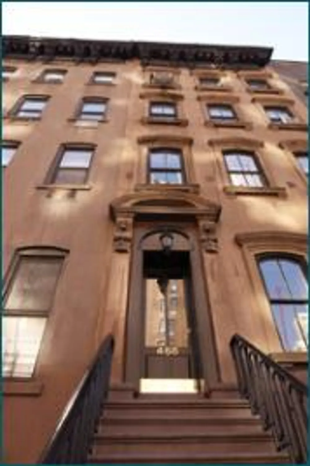 Chelsea Gardens Condominium | 468 West 23rd Street, Manhattan | Corcoran