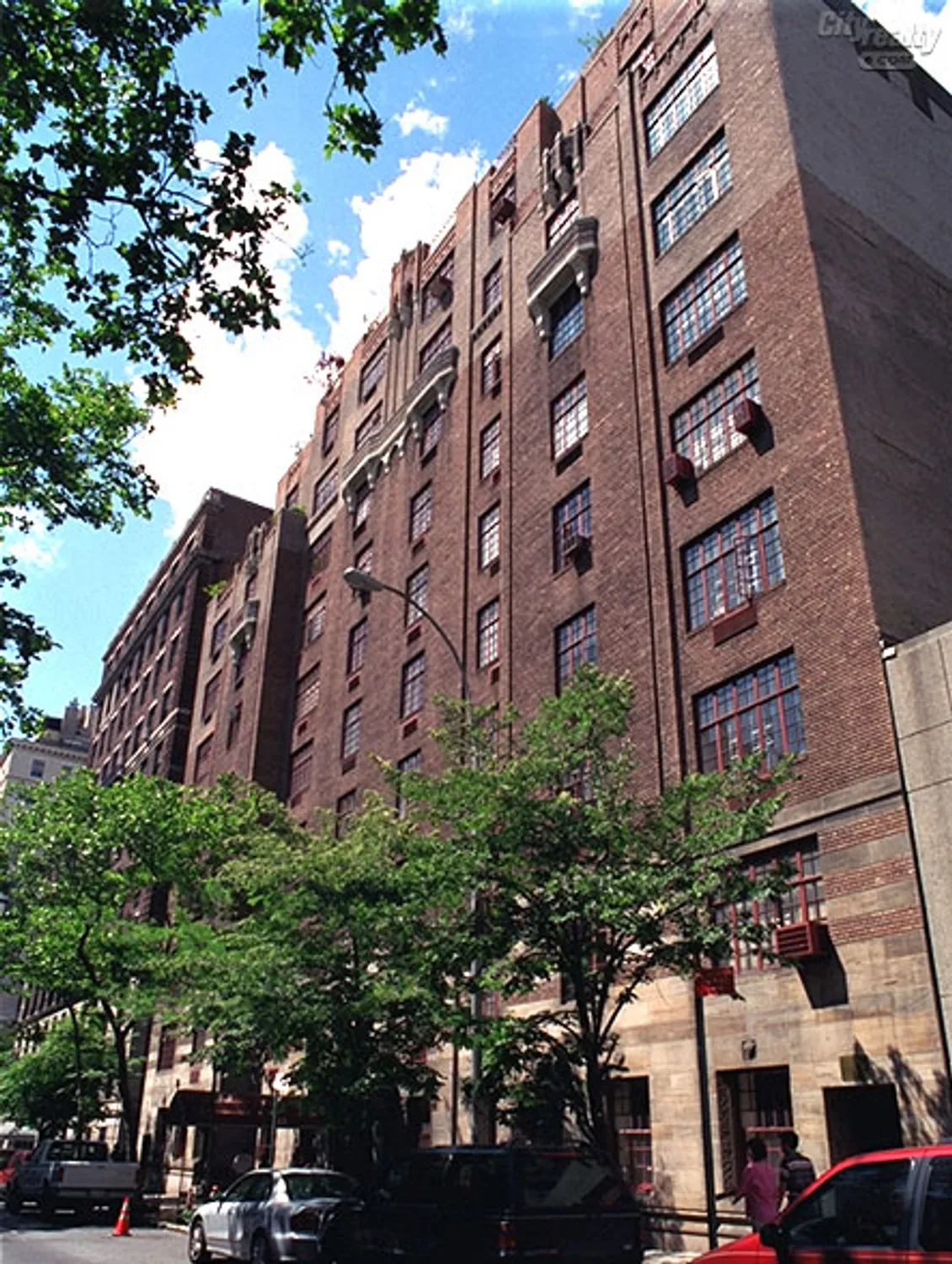 Millan House | 116 East 68th Street, Manhattan | Corcoran