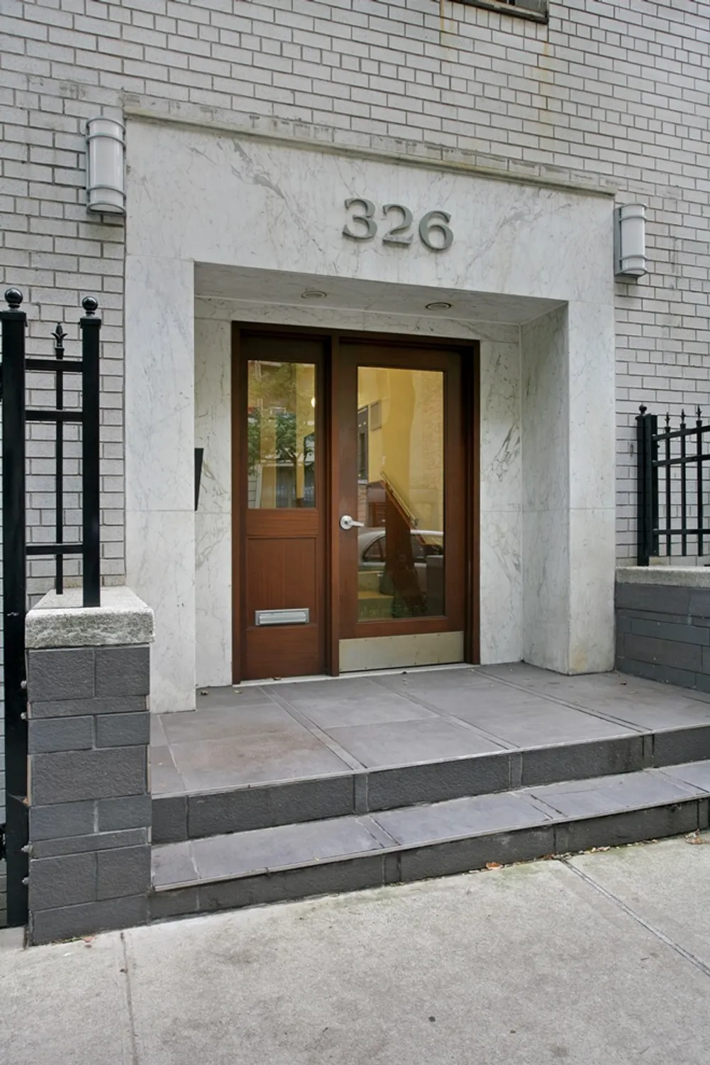 326 West 83rd Street, Manhattan | Corcoran
