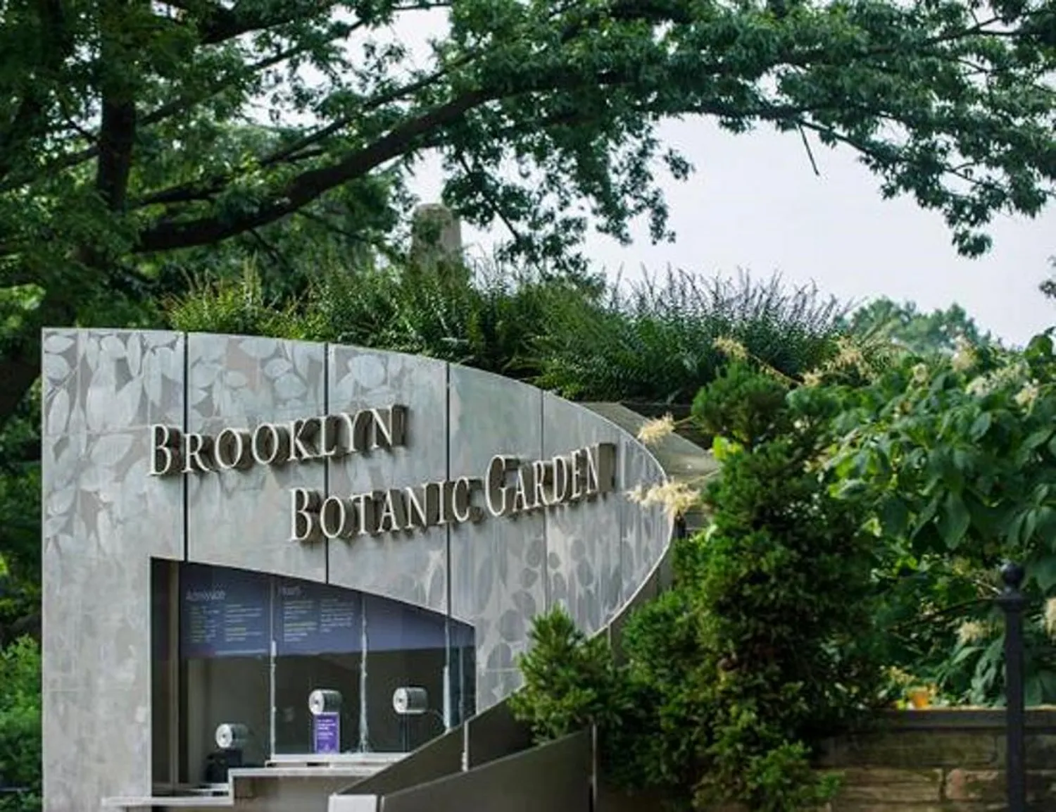 eastern parkway brooklyn zip code