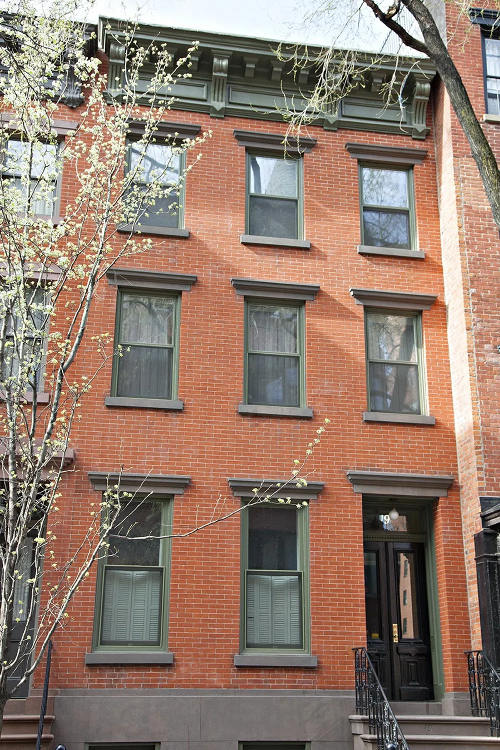 19 Perry Street, Manhattan | Corcoran