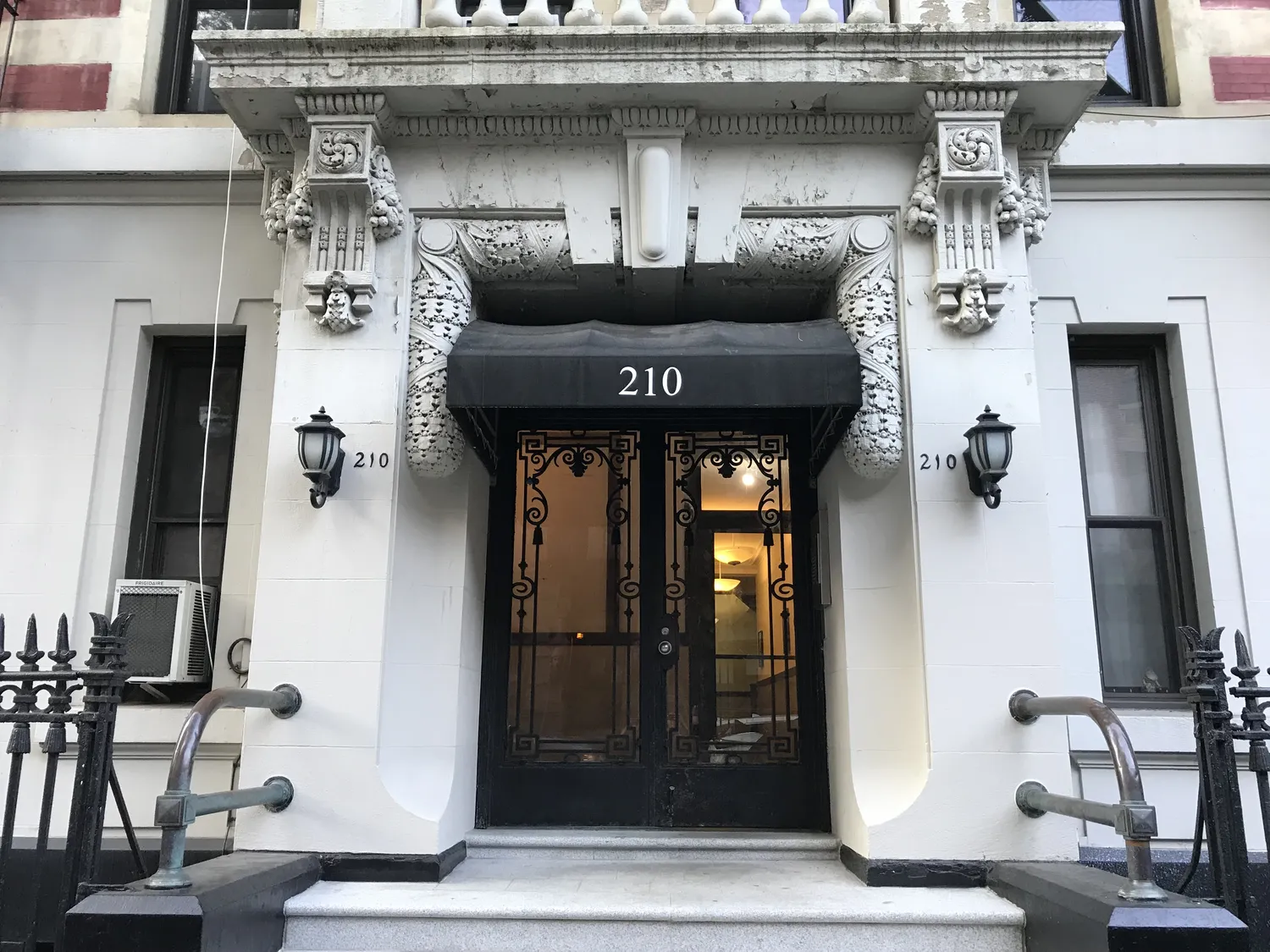 210 West 21st Street, Manhattan | Corcoran