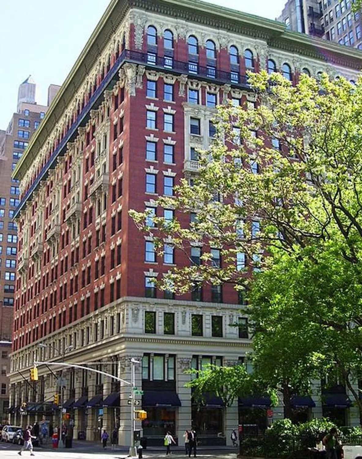 THE GRAND MADISON | 225 Fifth Avenue, Manhattan | Corcoran