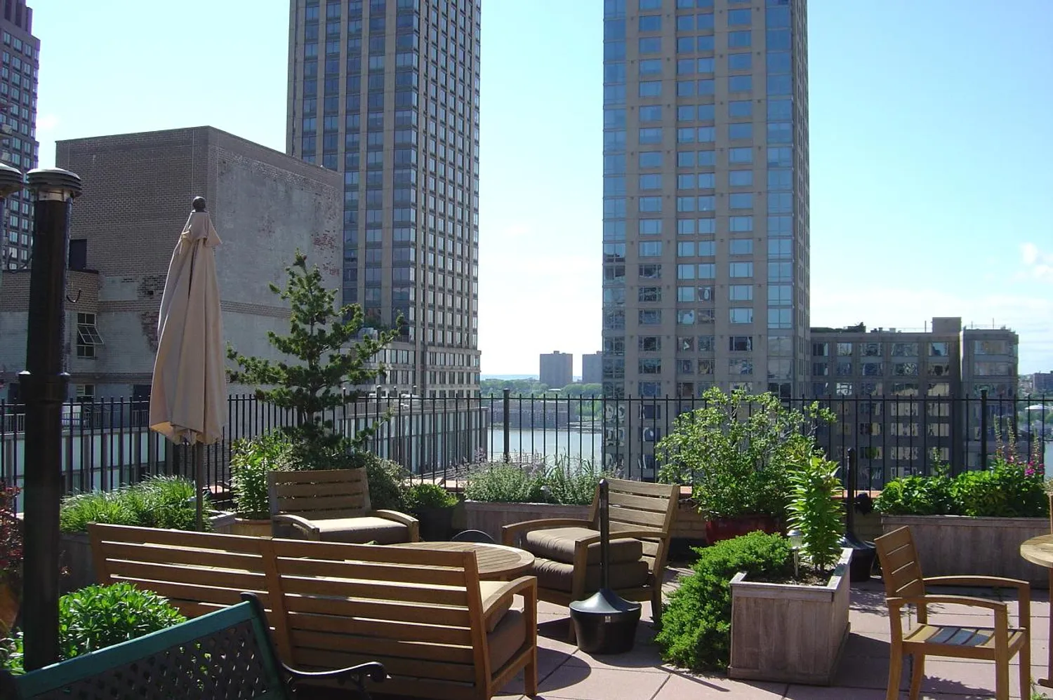 The Gemstone | 235 West End Avenue, Manhattan | Corcoran