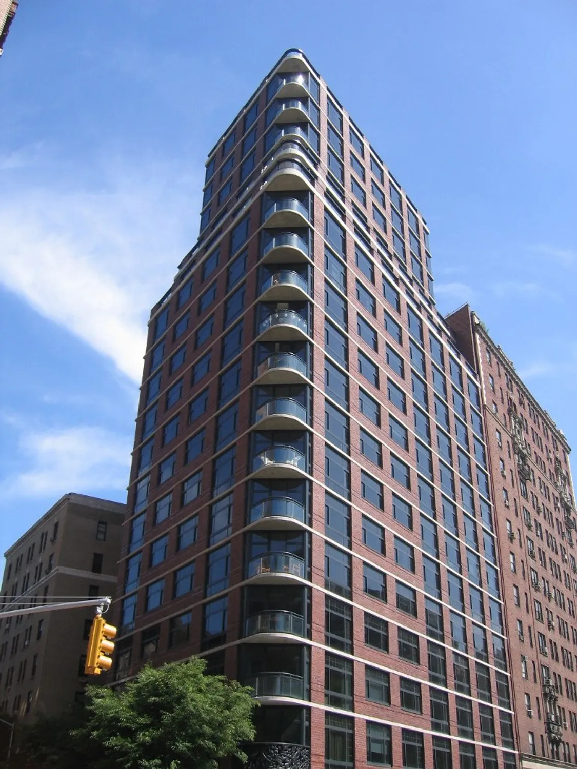 The Straus Park Con | 272 West 107th Street, Manhattan | Corcoran