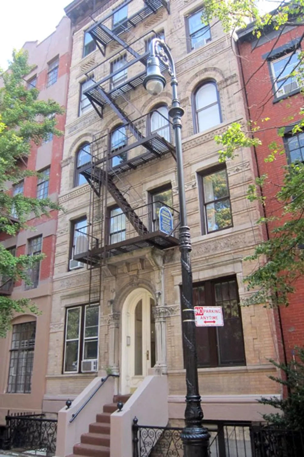 28 Perry Street, Manhattan | Corcoran