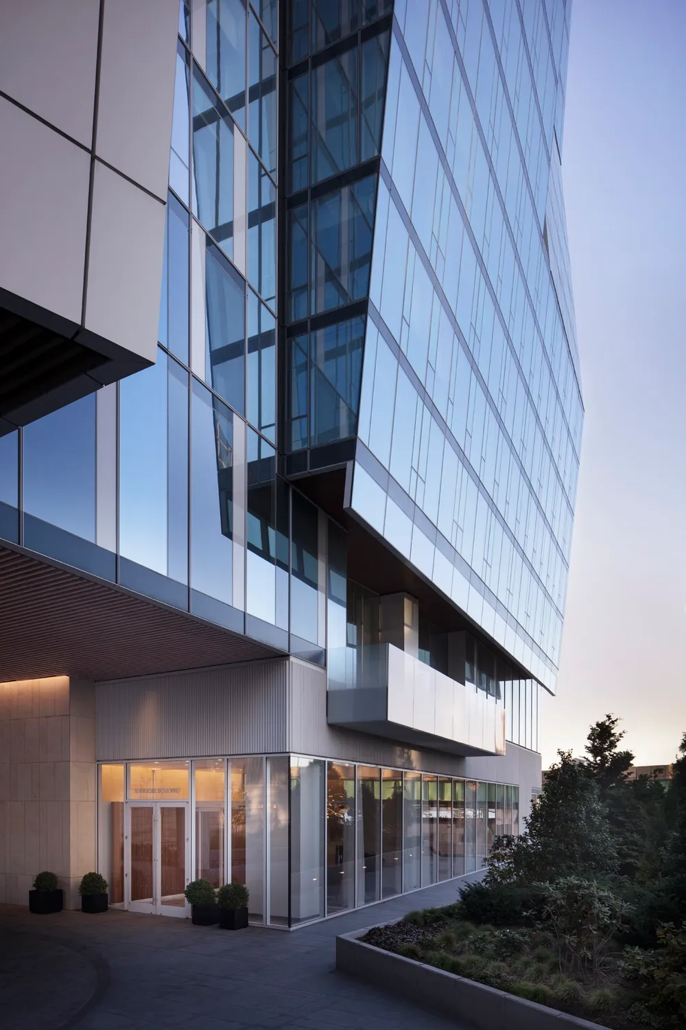 Waterline Square | 10 Riverside Blvd, Manhattan | Corcoran