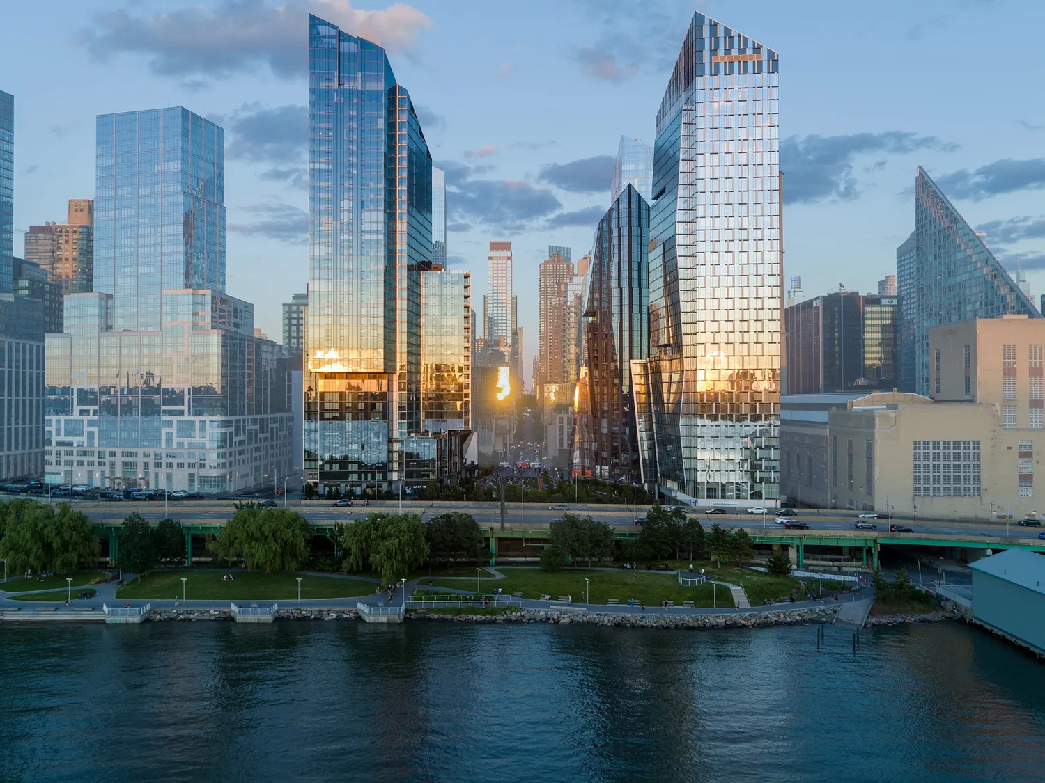 Waterline Square | 10 Riverside Blvd, Manhattan | Corcoran