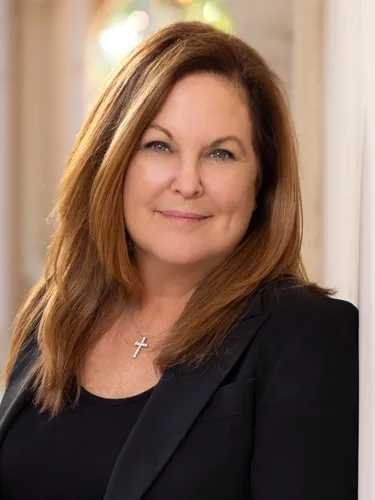 Marcia Van Zyl, Senior Managing Director | The Corcoran Group