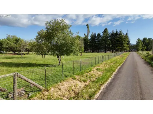 Laurel Blooming Scholls River Road, OR Real Estate & Homes for Sale ...