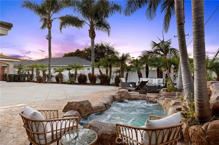 2351 Azure Avenue Newport Beach Ca 92660 Property For Sale 