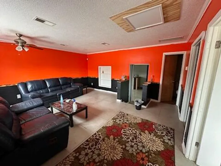 4682 E Hwy 20, Niceville, FL 32578 Property for rent